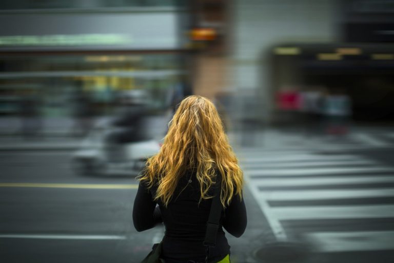 Introversion einfach erklärt: 5 Beispiele aus dem Leben | Wanderlust ...